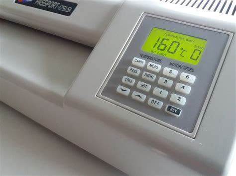 Uređaj Za Plastificiranje Pouch Laminator Za Akreditacije Do 17 5 Cm