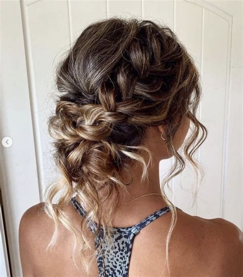 Homecoming Hairstyles For Medium Length Hair