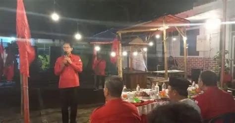 Adi Terus Solidkan Kader Banteng Kota Surabaya Untuk Layani Masyarakat