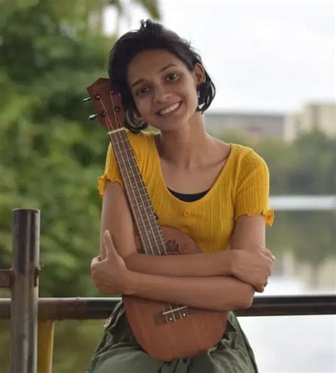 Hindi Singer Haniya Nafisa Biography News Photos Videos Nettv4u