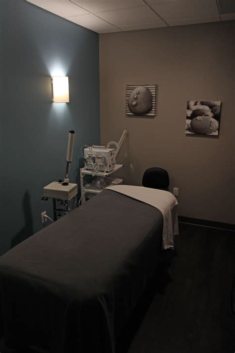 Hand And Stone Massage And Facial Spa In Dallas Tx Day Spa 888 488