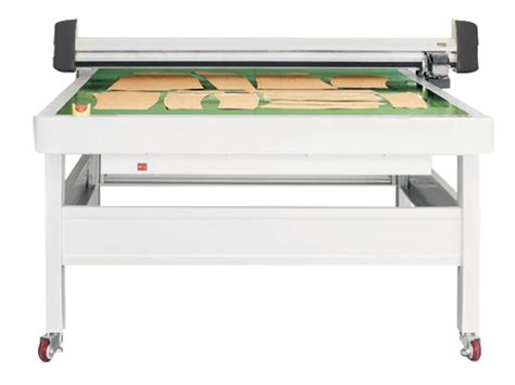 Impact Flatbed Pattern Cutter