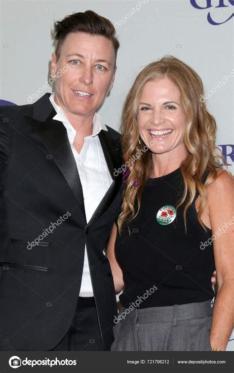 Los Angeles Usa May Glennon Doyle Abby Wambach Aineistopankin Toimituksellinen