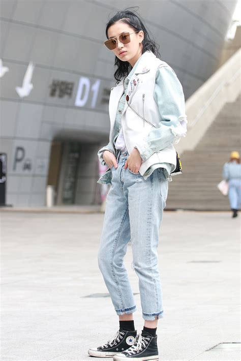 【首爾時裝週】場外比場內更有看頭！直擊韓國潮女孩穿搭 首爾時裝週、韓妞、潮人、穿搭、復古 美人計 妞新聞 Niusnews