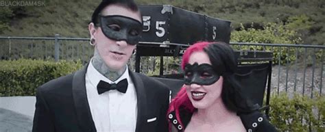 Ash Costello E Chris Motionless Boatosnyd 1