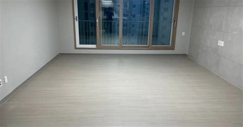 요청한 시간안에 구석구석 깨끗하고 빠르게 작업해주셨습니다 주변에 이사할 지인들에게 소개시켜줘야겠어요 숨고 숨은고수