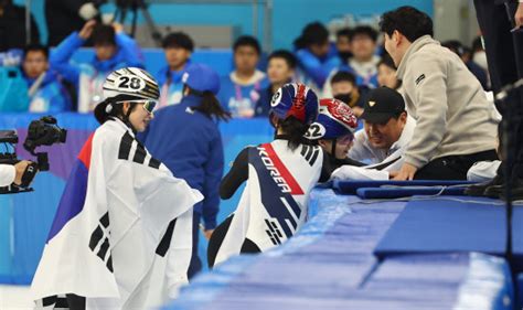 최민정 여자 500m 금메달 2관왕 쾌거 …금·은·동 싹쓸이 태극기가 휩쓸었다 [하얼빈 현장]
