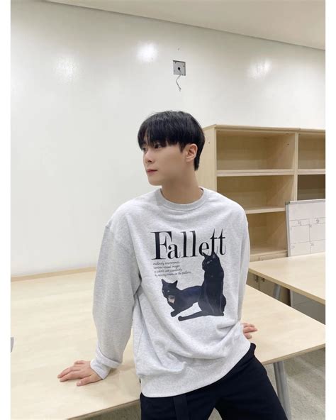 Moonbin Member Of K Pop Group Astro Dead At 25 By Suicide Reports