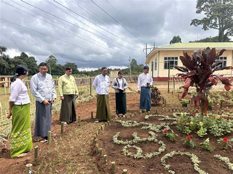 ပြင်ဦးလွင်ခရိုင်အဆင့် သန့်ရှင်း၍ စိမ်းလန်းစိုပြည်သော ကျောင်းများအား