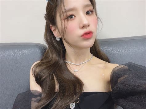 이달의 소녀looΠΔ On Twitter 희진 Heejin 31일 퀸덤 본방사수 하기~~♥ 이달의소녀