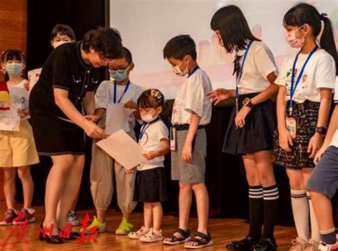 广州图书馆·2022年媒体报道·测评儿童友好度 小脚丫家庭志愿者打卡广图
