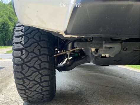 2020 Toyota Tacoma With 17x9 12 Tis 556ba And 28570r17 Venom Power
