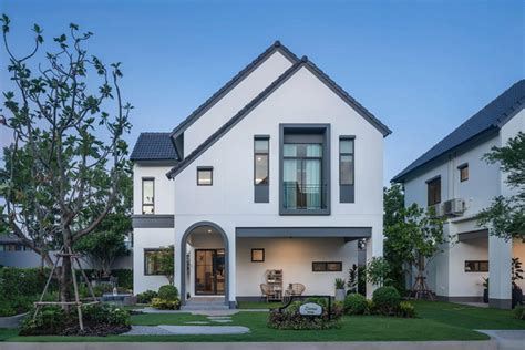 สราญสิริ บางนา บ้านเดี่ยวสไตล์ Urban Farmhouse วิวทะเลสาบ ใกล้ทางด่วน และเมกาบางนา