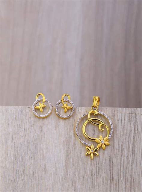 Gold And Daimond Pendant Set Unique Gold Jewelry Designs Diamond
