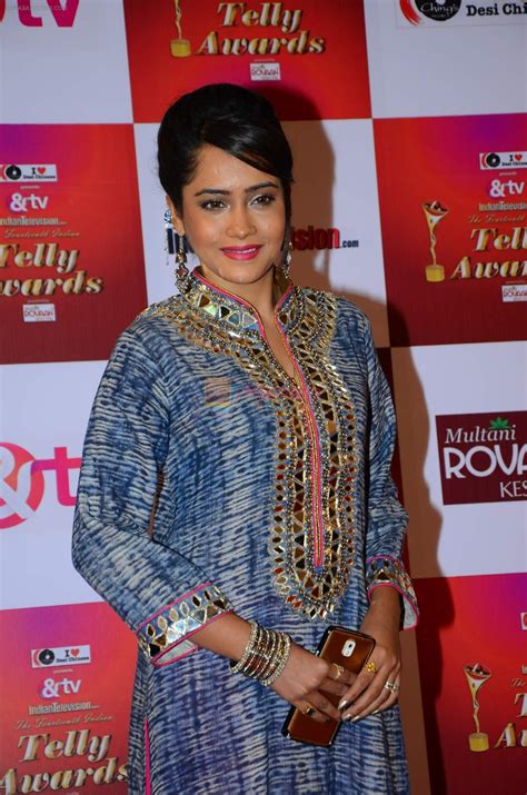 At Indian Telly Awards Red Carpet On 28th Nov 2015 Indian Telly
