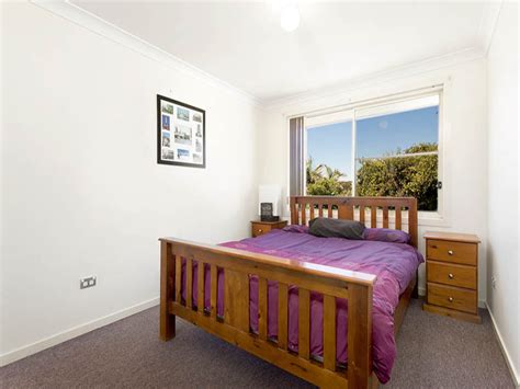 1 32 Pioneer Drive First Class Real Estate
