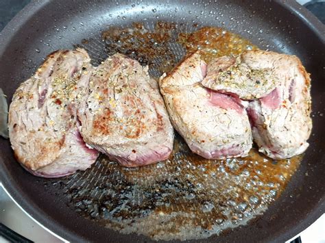 스테이크 맛있게 굽는법 레어 And 미디움레어로 굽기