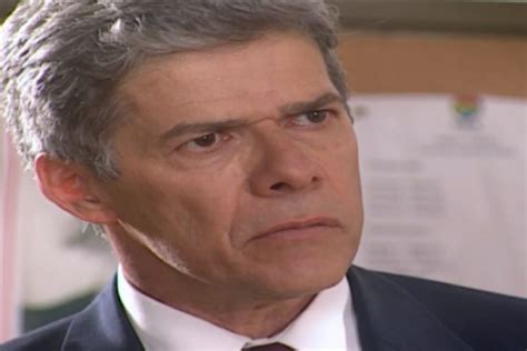 Mulheres Apaixonadas Laura flagra César Luciana