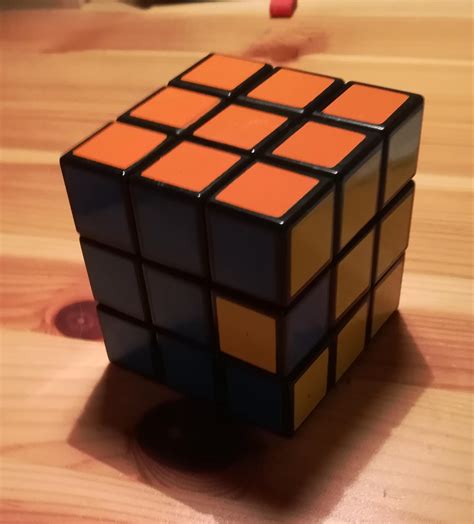 This Rubicks Cube Roddlyunsatisfying
