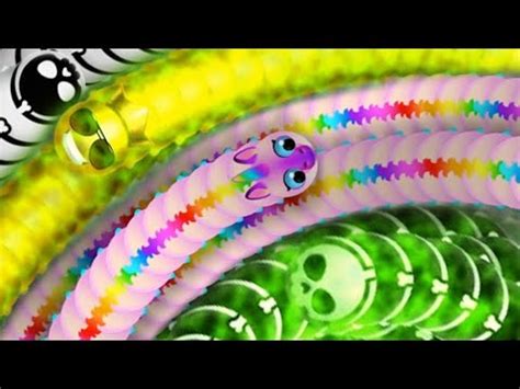 Wormax Io Tiny Wormaxio Noob Vs Pro Player Worms Trap Party Wormax Io Free Io Online