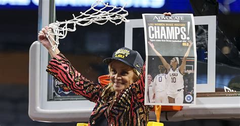 Report Lsu Kim Mulkey Nearing 10 Year 32 Million Contract Extension