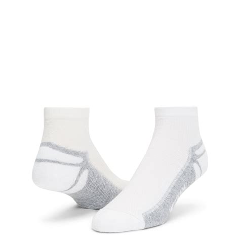 Thunder Quarter Lightweight Athletic Sock Wigwam Socks