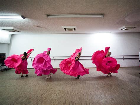Escuela De Ballet Folklórico De México