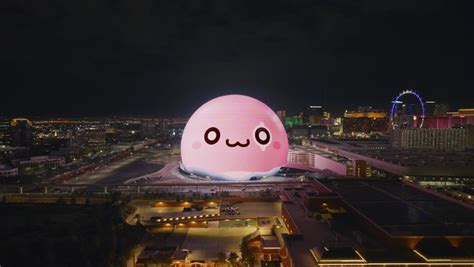 넥슨 메이플스토리 X Mas 기념 라스베이거스에 대형 슬라임 광고