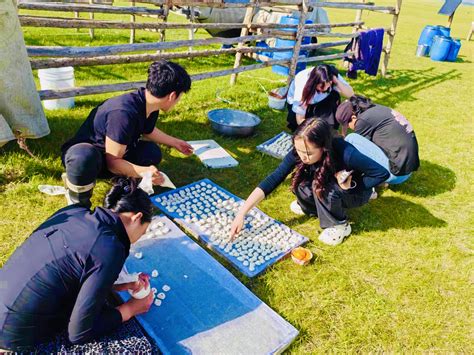 Архангай аймгийн Хүүхэд гэр бүлийн хөгжил хамгааллын газар Added A New Архангай аймгийн