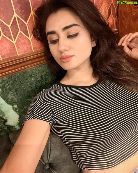 Garima Parihar Instagram Just Me Myself And This Selfie 🤳