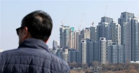 ‘강남 3구 11개월 만에 동반 상승다시 꿈틀대는 아파트값