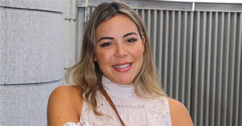 Alba Silva Abandona El Hospital Muy Emocionada Con Su Hija Carla En