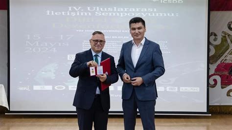 Prof Dr Mehmet Sezai Türke Kırgızistandan Üstün Hizmet Madalyası