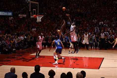 Quick Reaction Warriors 109 Raptors 104 Series Tied 1 1 Raptors