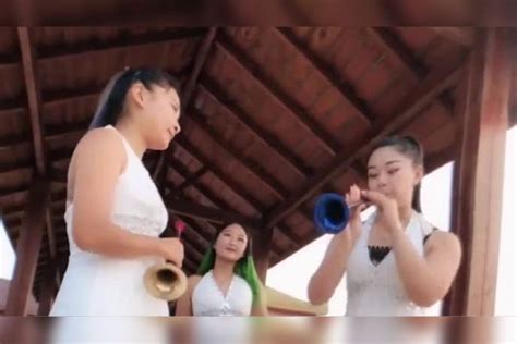 乐器演奏：唢呐歌曲《荷塘月色》《舞女泪》旋律精彩舞女唢呐歌曲