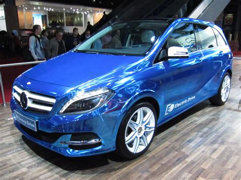 Mercedes Benz B Class Review And Photos