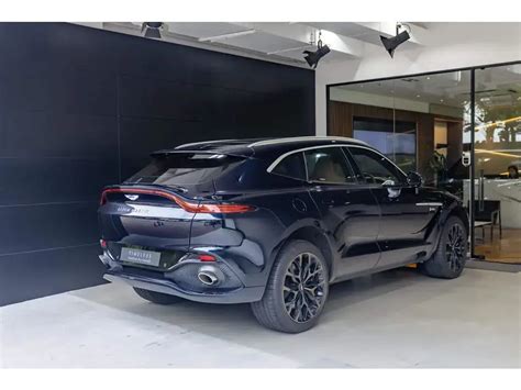 2021 Dbx Suv