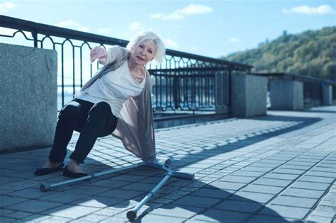 Falls Decision Rule Ids Which Seniors With A Fall Require Head Ct R