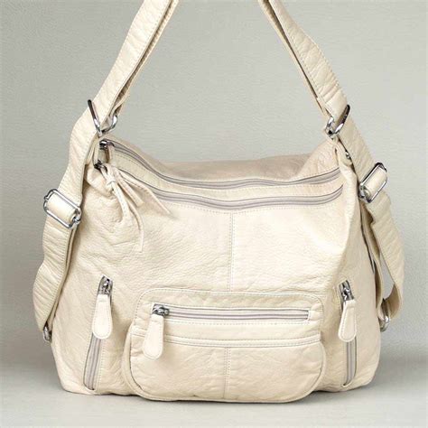 Онлайн магазин за чанти Luxzona Eu Дамска чанта раница от мека варена еко кожа кремава