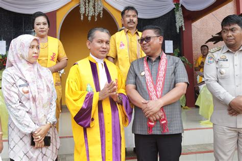 Pj Wali Kota Resmikan Gedung Gereja Toraja Jemaat Balandai PALOPOPOS
