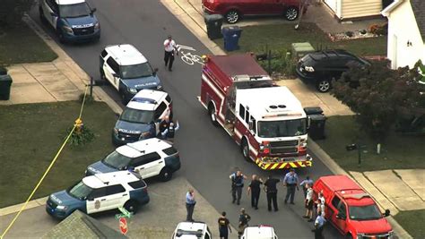 АНУ ын ахлах сургуульд зэвсэгт этгээд халдлага үйлдэж хоёр хүн амиа алджээ