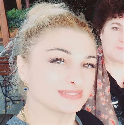 ნანა მომცელიძე