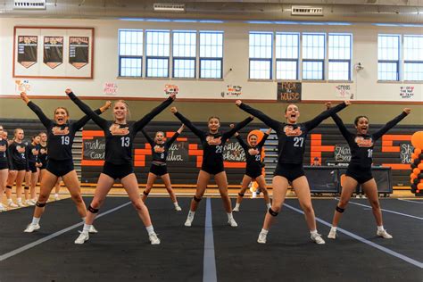 California Hs Cheer And Stunt