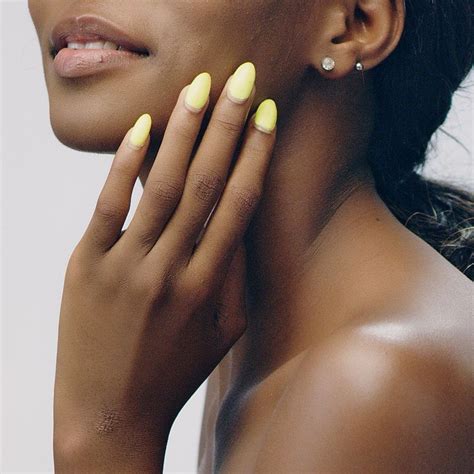 How To Choose Between Gel Extensions And Acrylic Tips Gel Vs Acrylic