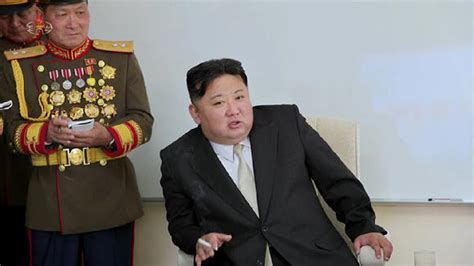 김정은 매년 25명 기쁨조 뽑아키 크고 날씬한 서구적인 여성 선호