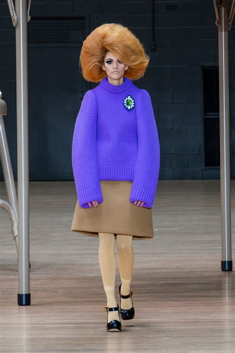 Marc Jacobs Spring 2024 Ready To Wear Runway Fashion Show Mnqjcp
