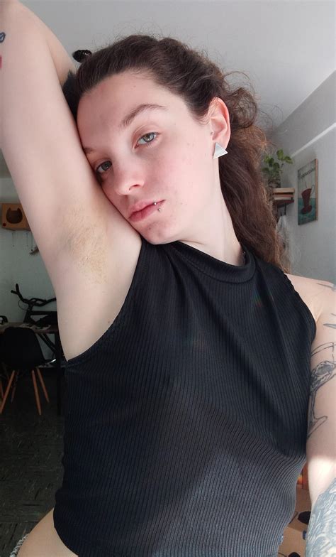 Ignore my nipples. Pits are the only thing you deserve : r/armpitsforbetas