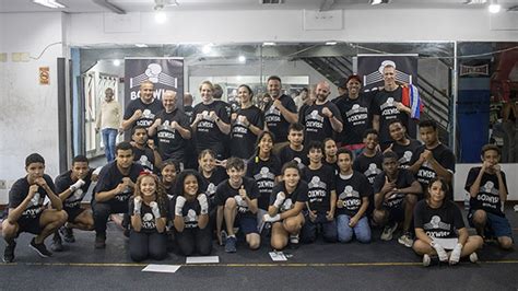 Programa Internacional Desembarca No Brasil Para Ajudar Jovens Através