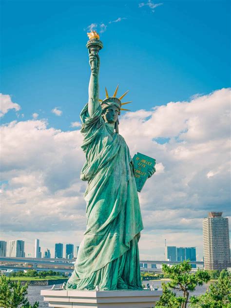 Why Is The Statue Of Liberty So Green Theres More To It Than Just A Pretty Color