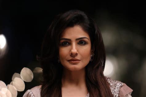 The Weekend Leader Raveena Tandon Dazzles As Indrani Kothari In